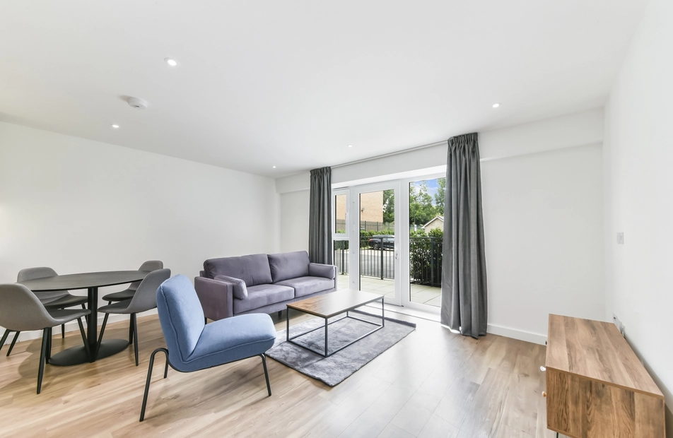 chase evans colindale